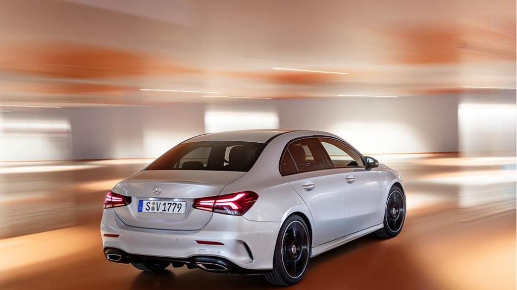 Mercedes-Benz A 200 Sedán AMG Line y CLA 200 Coupé AMG Line, son los ...