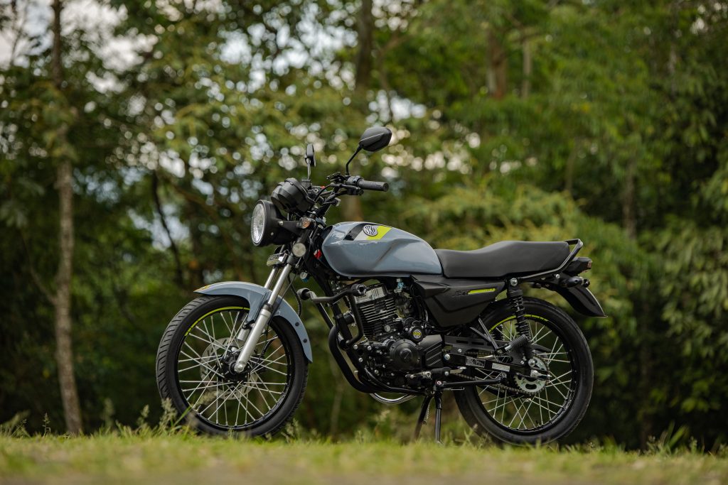 AKT Motos y Grupo Éxito presentan la sexta generación de NKD edición especial EX - Revista ...